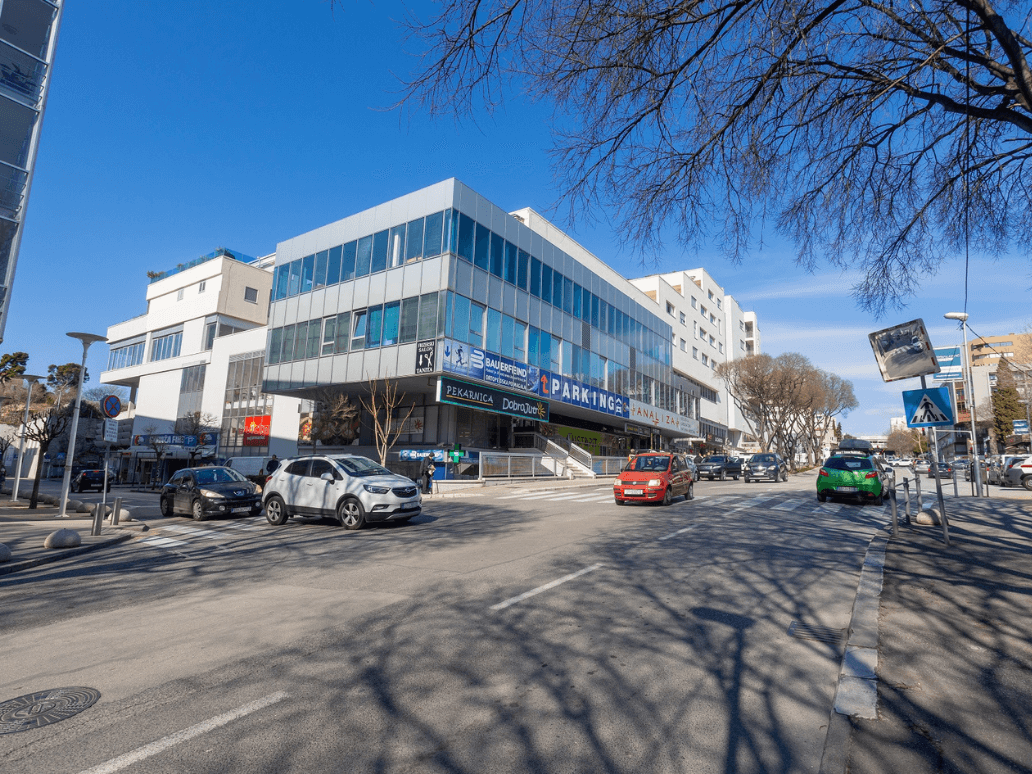 Split Parking | 0 - 24h | XXL Parking Spaces